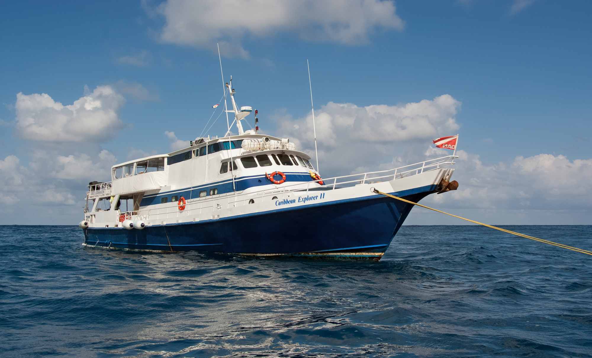 Vessel-on-water-Caribbean-Explorer-2-Explorer-Ventures-Liveaboard ...
