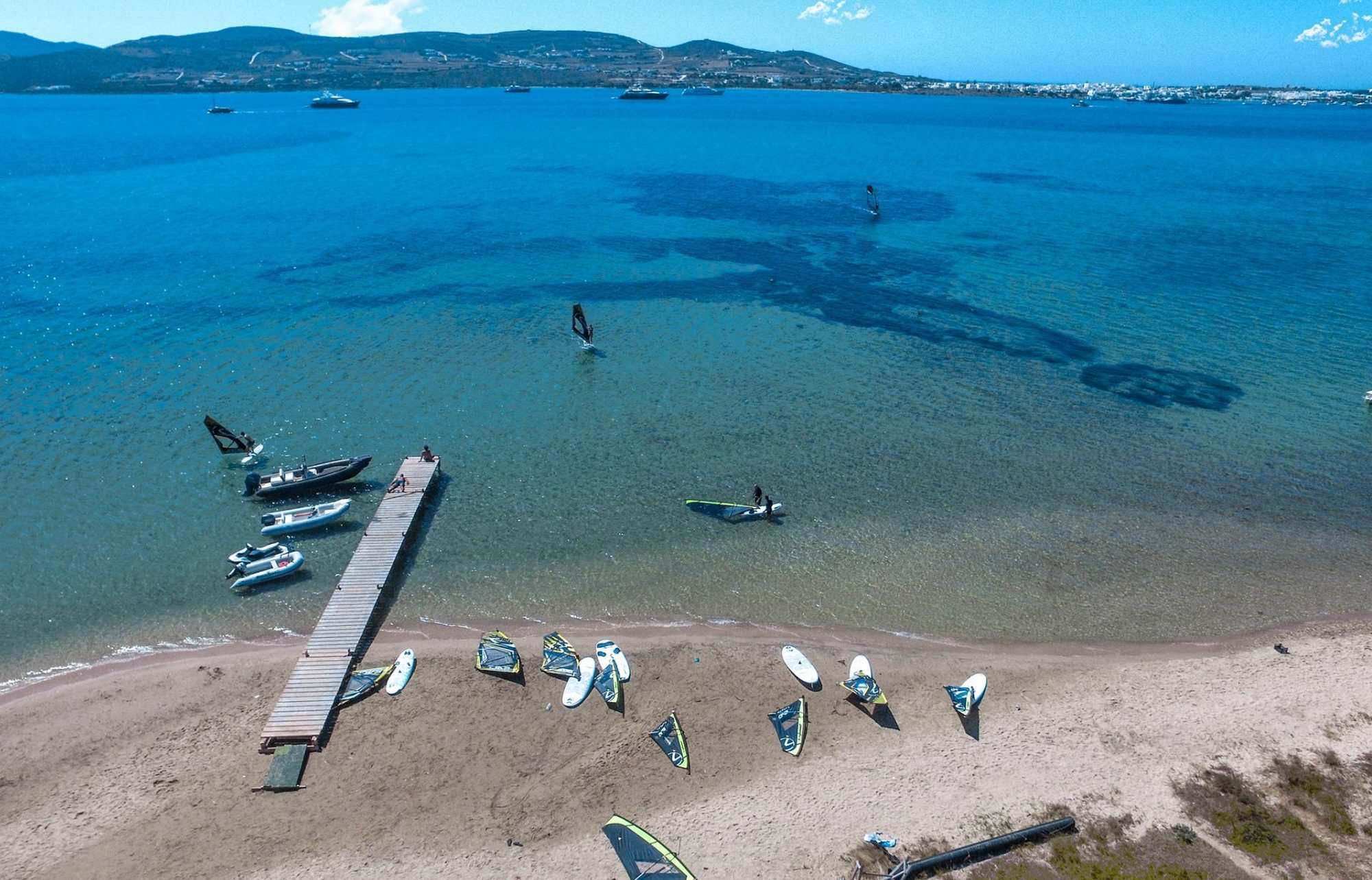 Séjour windsurf/wingfoil à Paros Pounda - Grèce - Spots d'Evasion